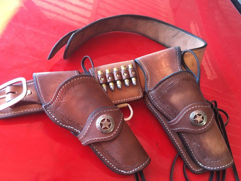 Davania Leather Designs – davidearlecustomsaddles